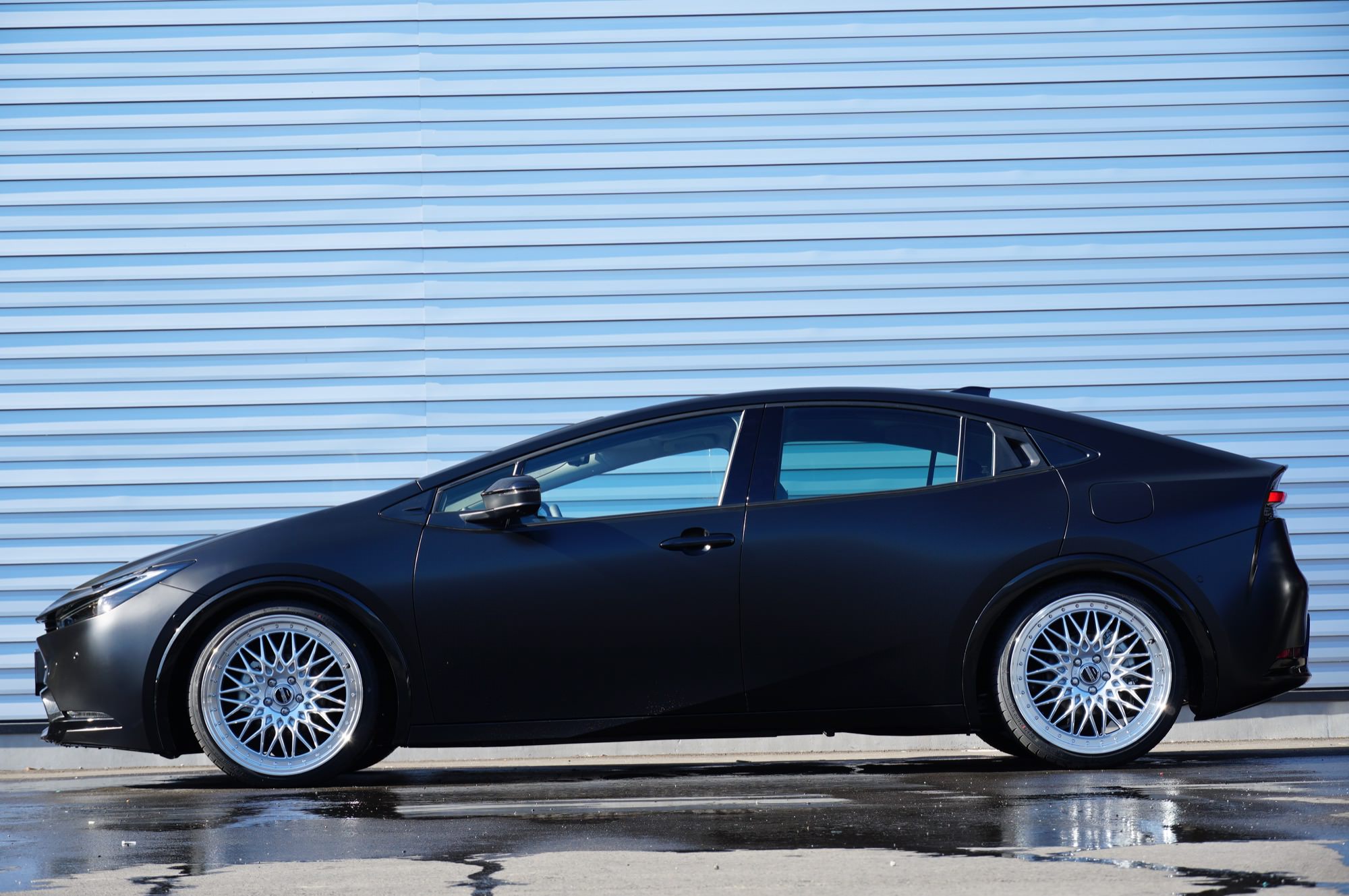 [SOLD]TOYOTA PRIUS Z - double One motors ダブルワンモータース