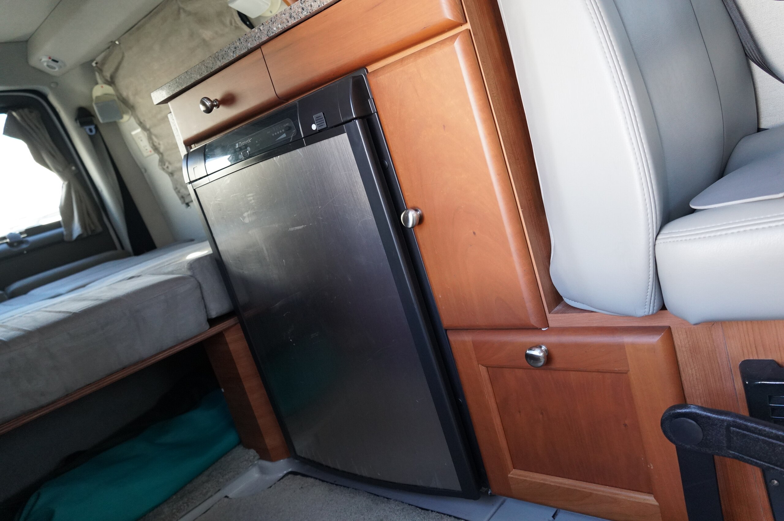 [SOLD]Chevrolet Express Roadtrek 170 - double One motors ダブルワンモータース