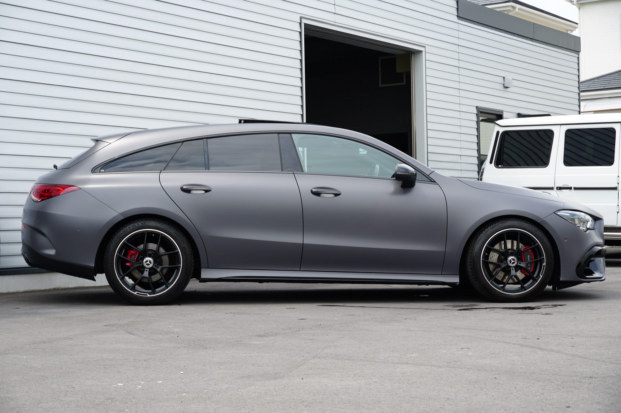 [SOLD]MERCEDES BENZ CLA 200D Shooting Brake - double One motors ダブルワンモータース